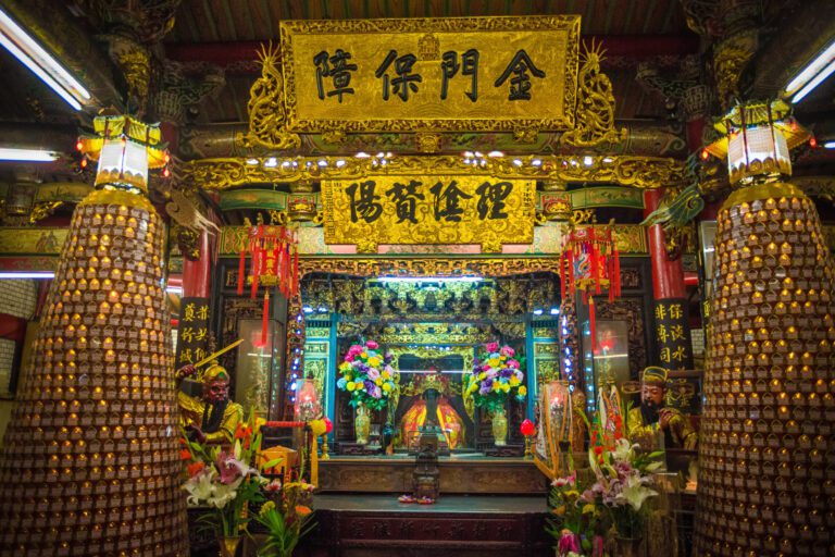 Hsinchu City God Temple - Awe-inspiring Places