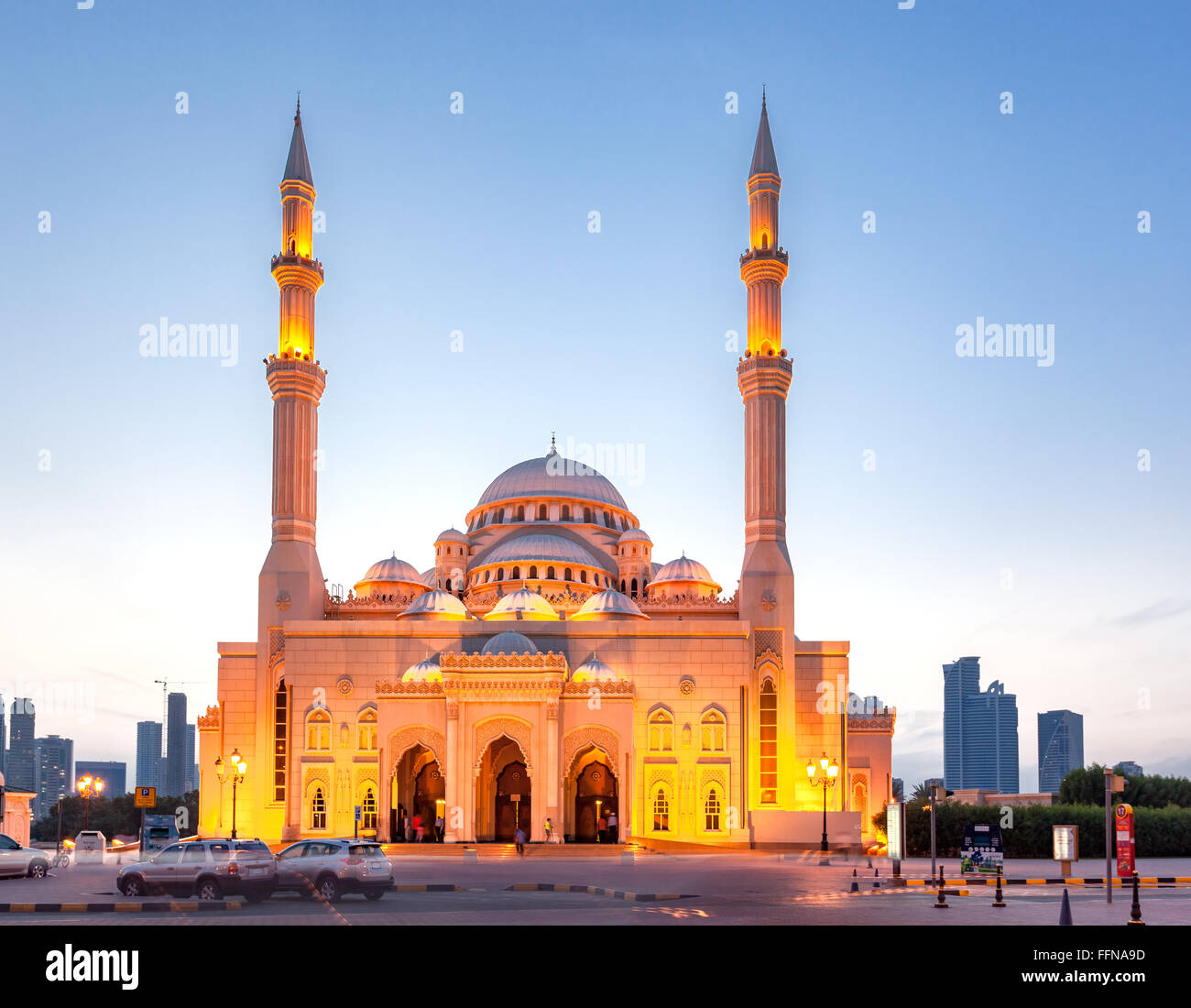 Al Noor Mosque - Awe-inspiring Places
