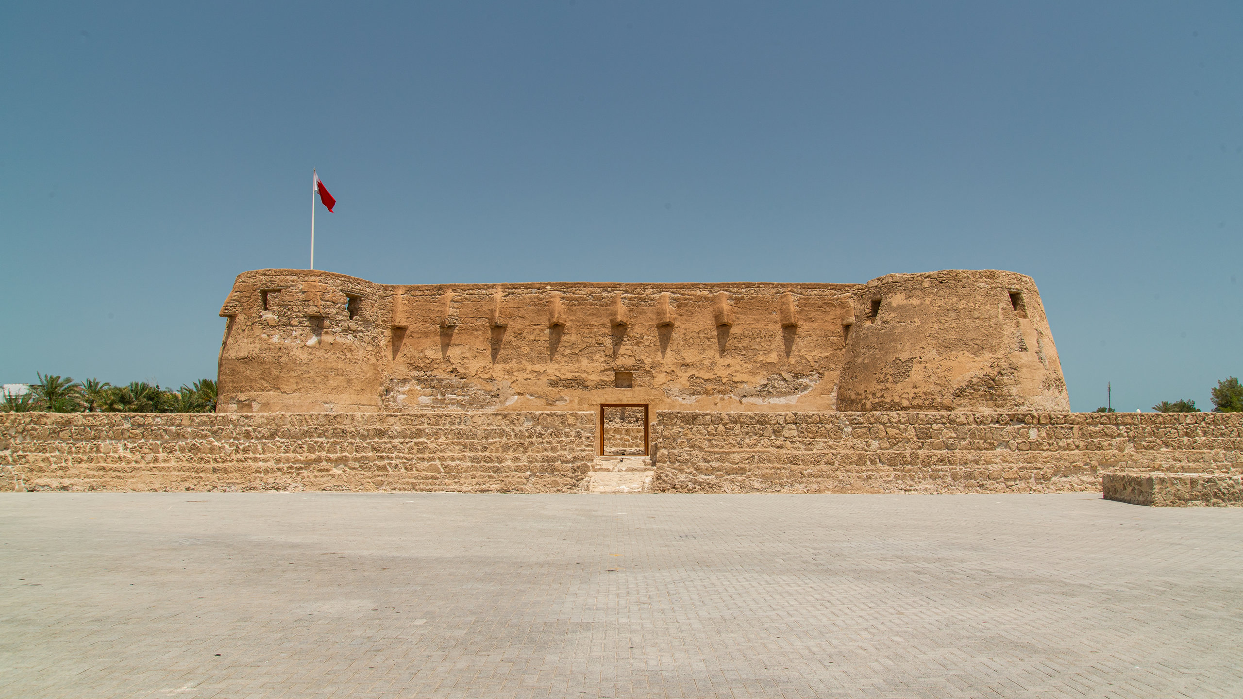 Arad Fort - Awe-inspiring Places