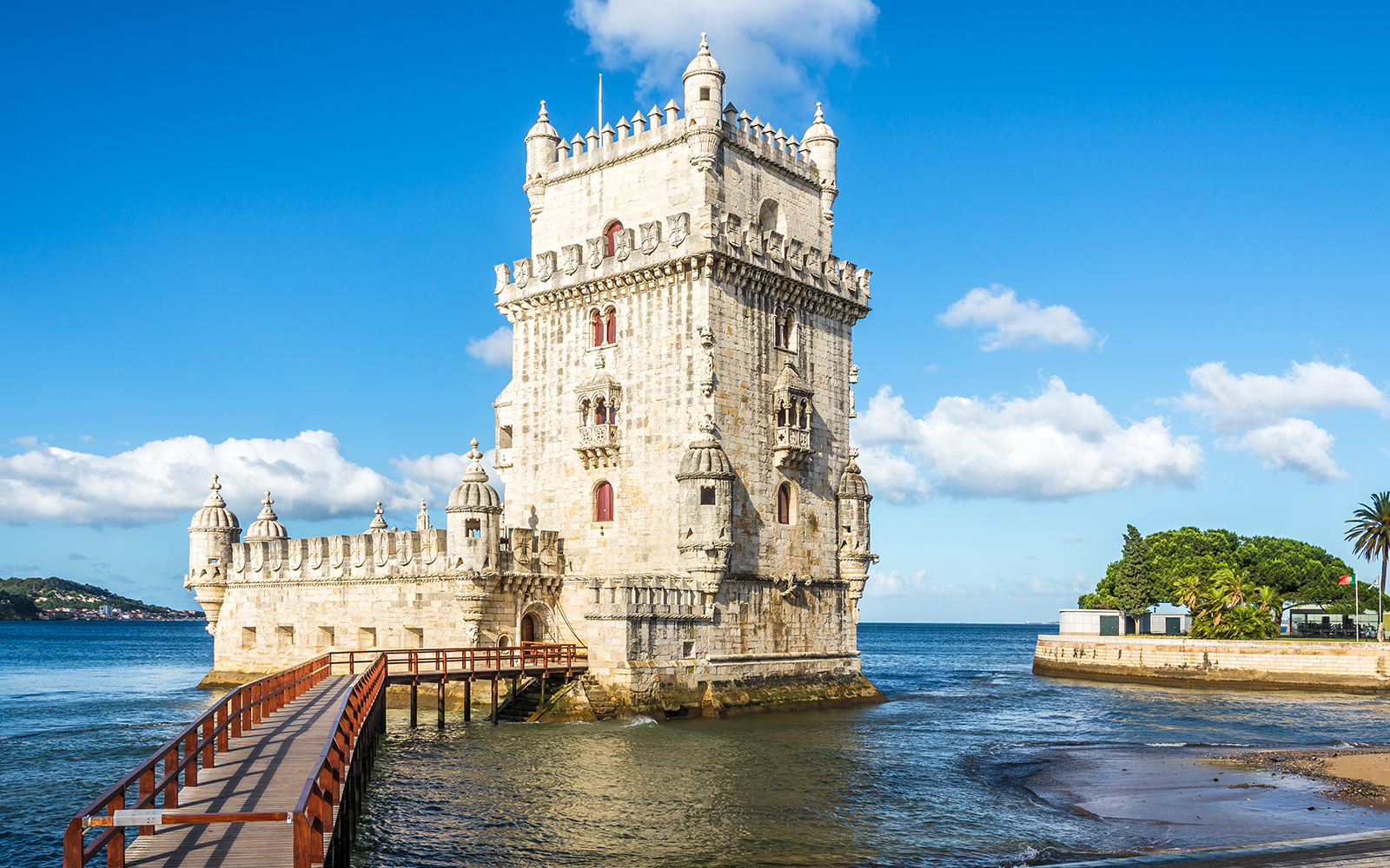 Belém Tower - Awe-inspiring Places