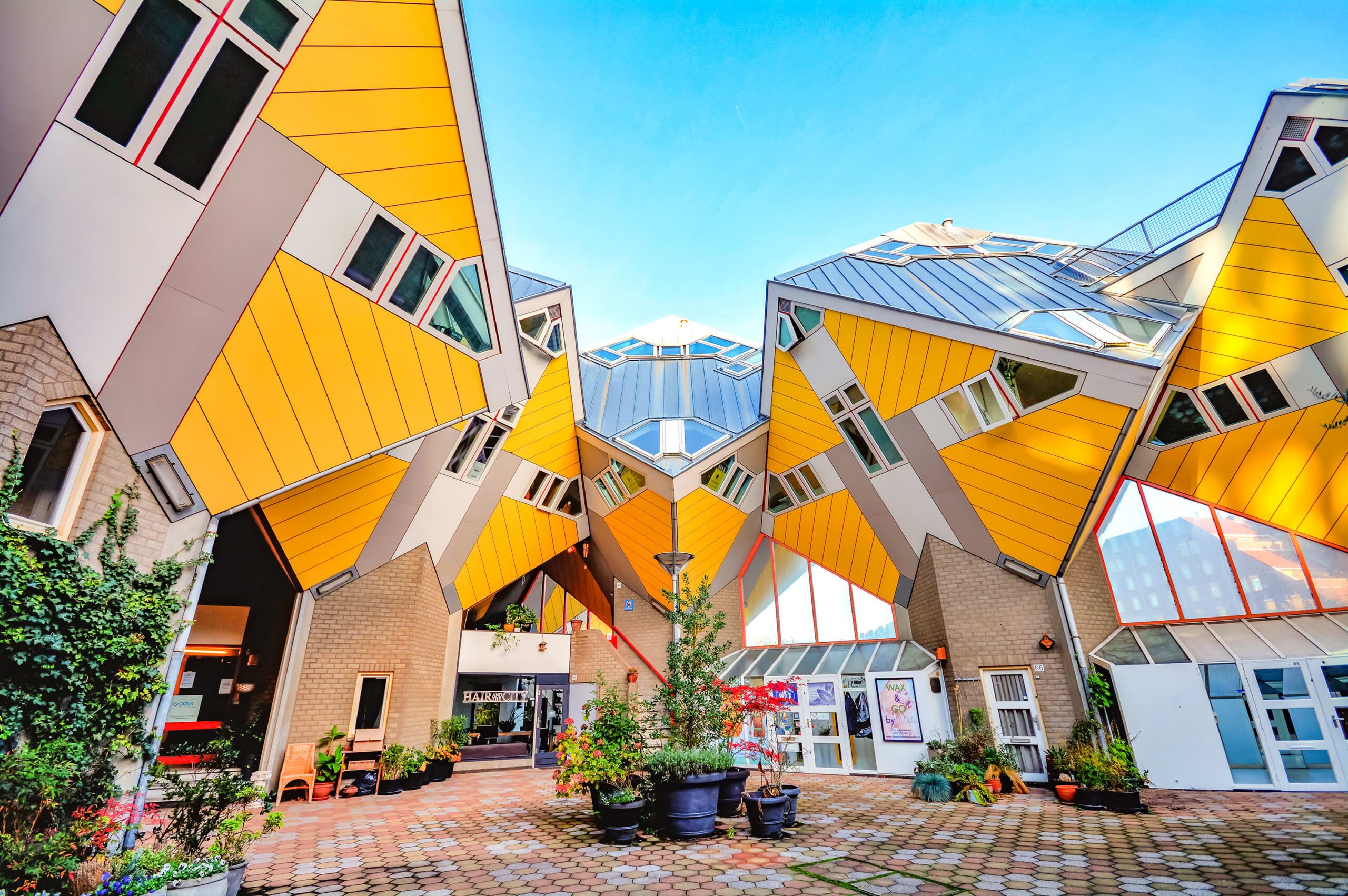 Cube House - Awe-inspiring Places