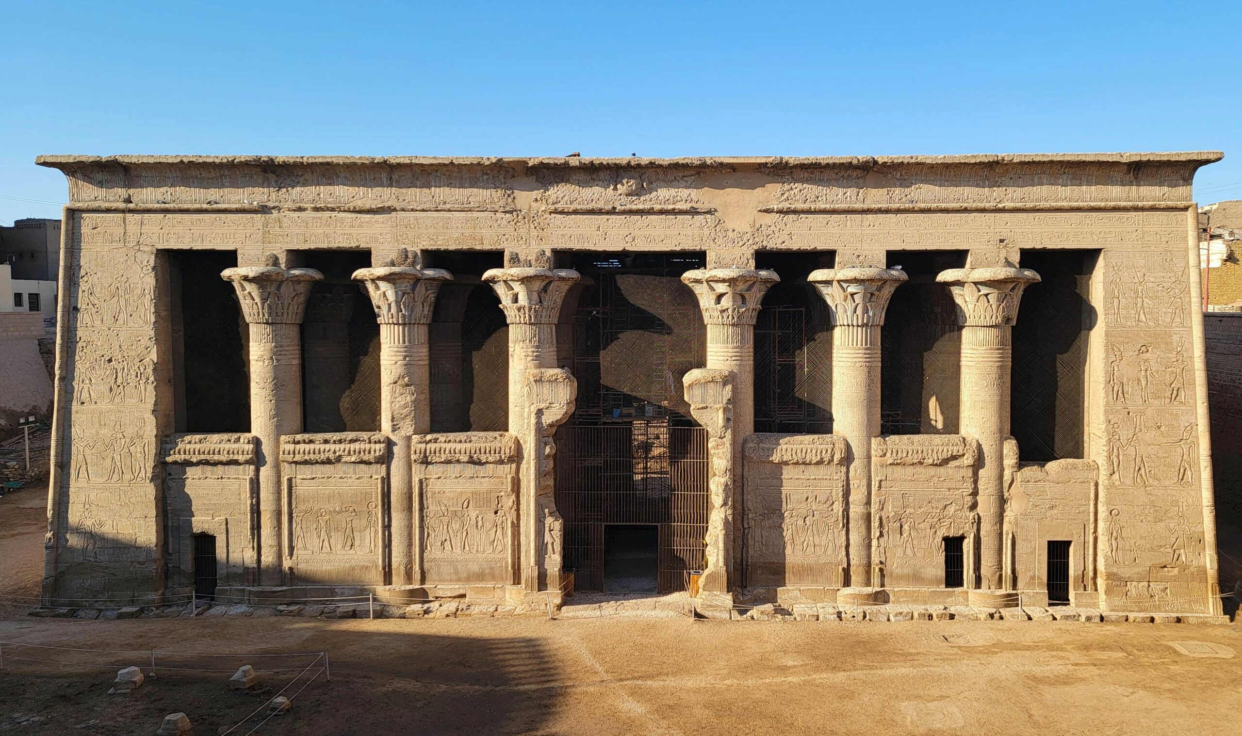 Esna Temple - Awe-inspiring Places