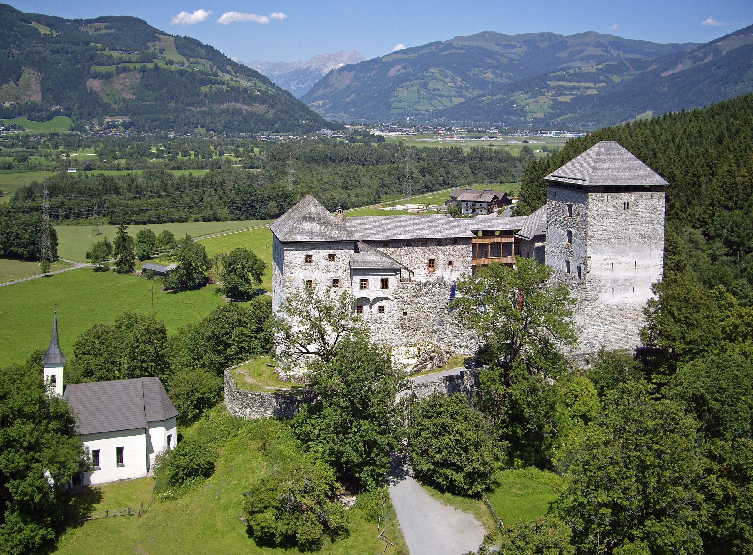 Kaprun Castle - Awe-inspiring Places