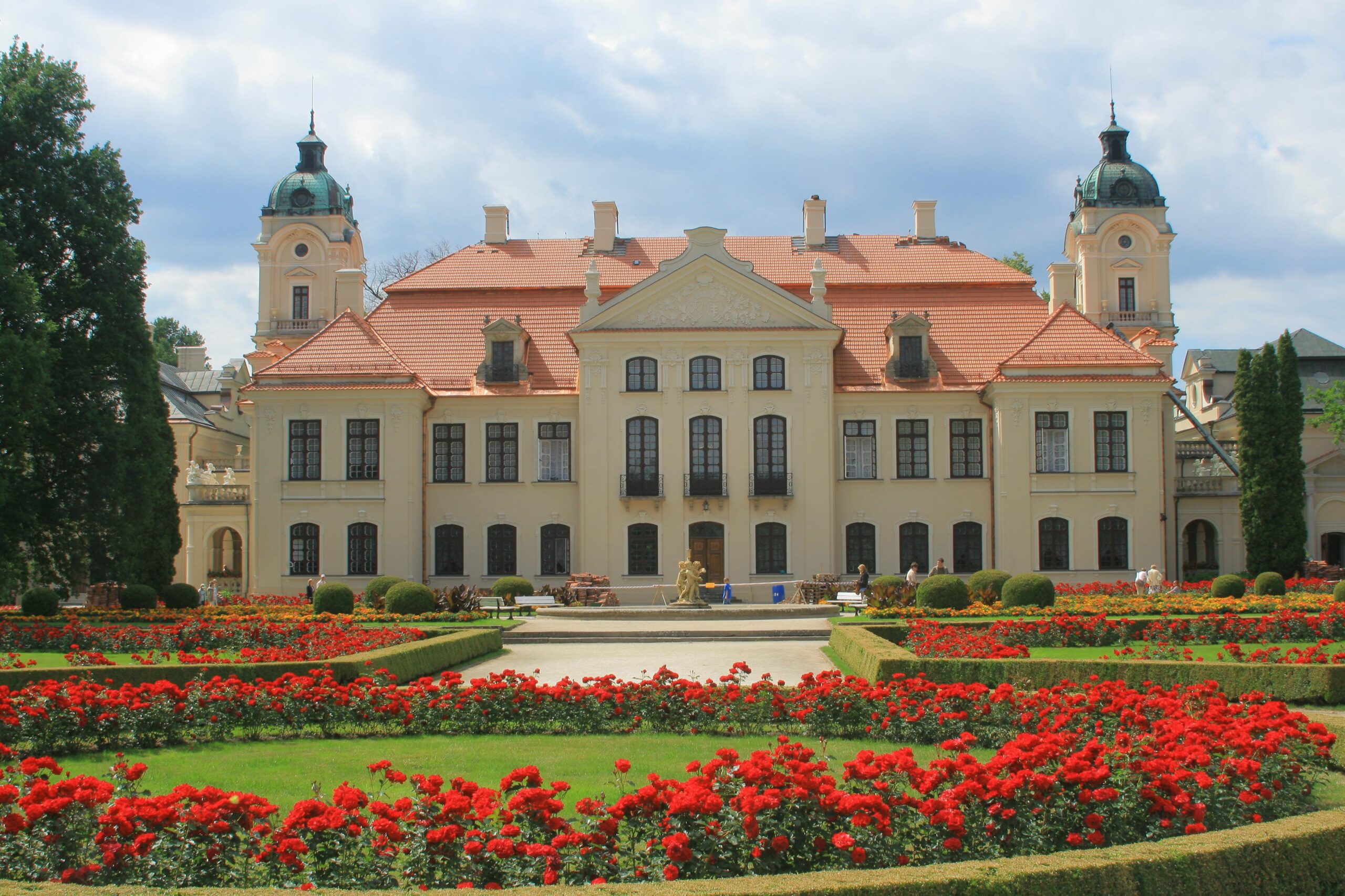 Kozlowka Palace - Awe-inspiring Places