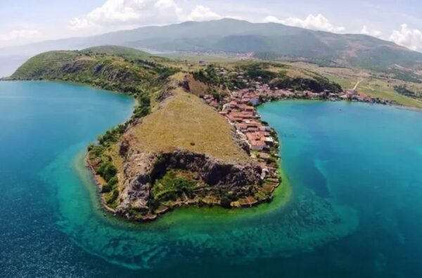 Lin - Picturesque Village - Awe-inspiring Places