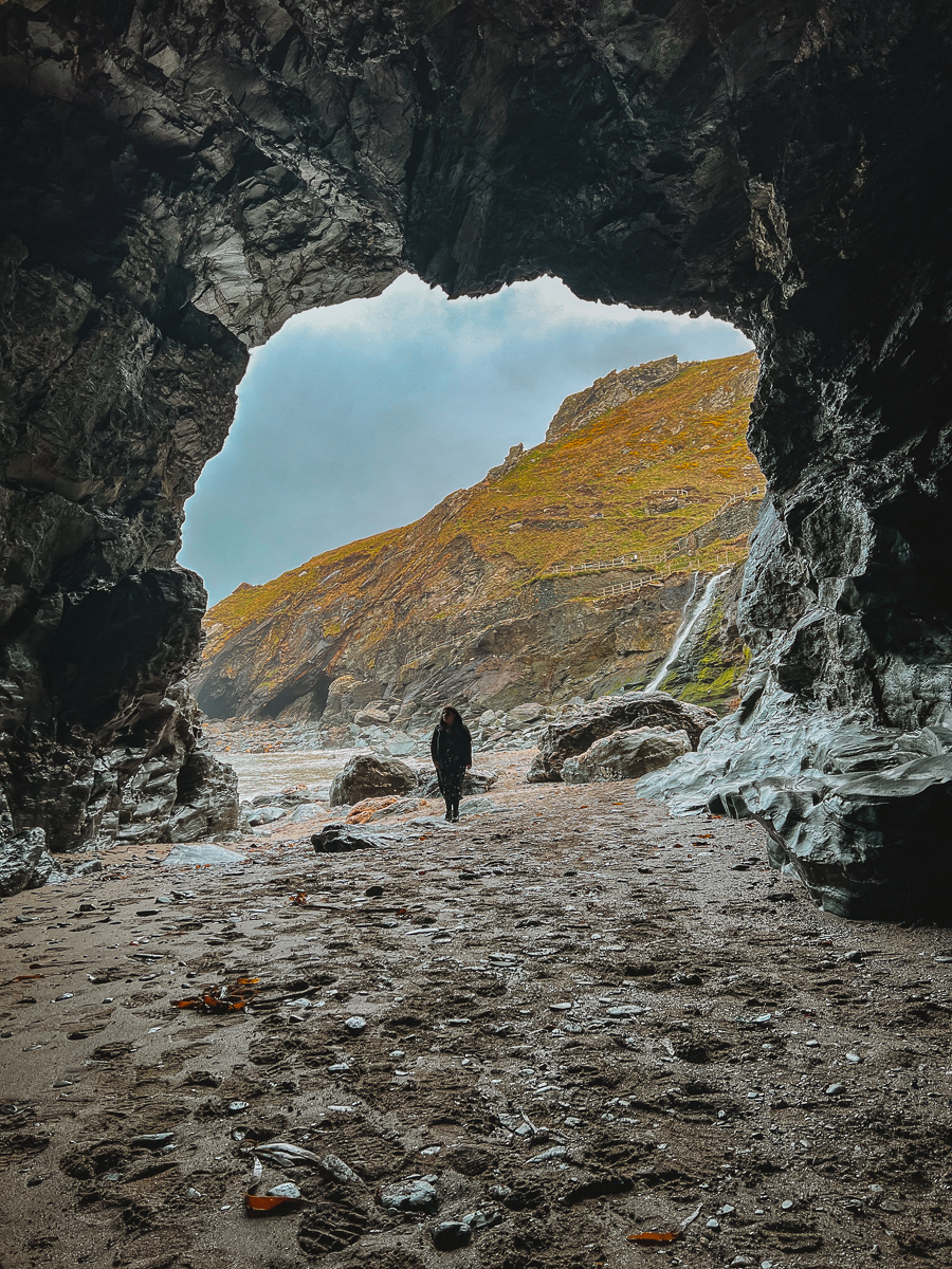 Merlin'S Cave - Awe-inspiring Places