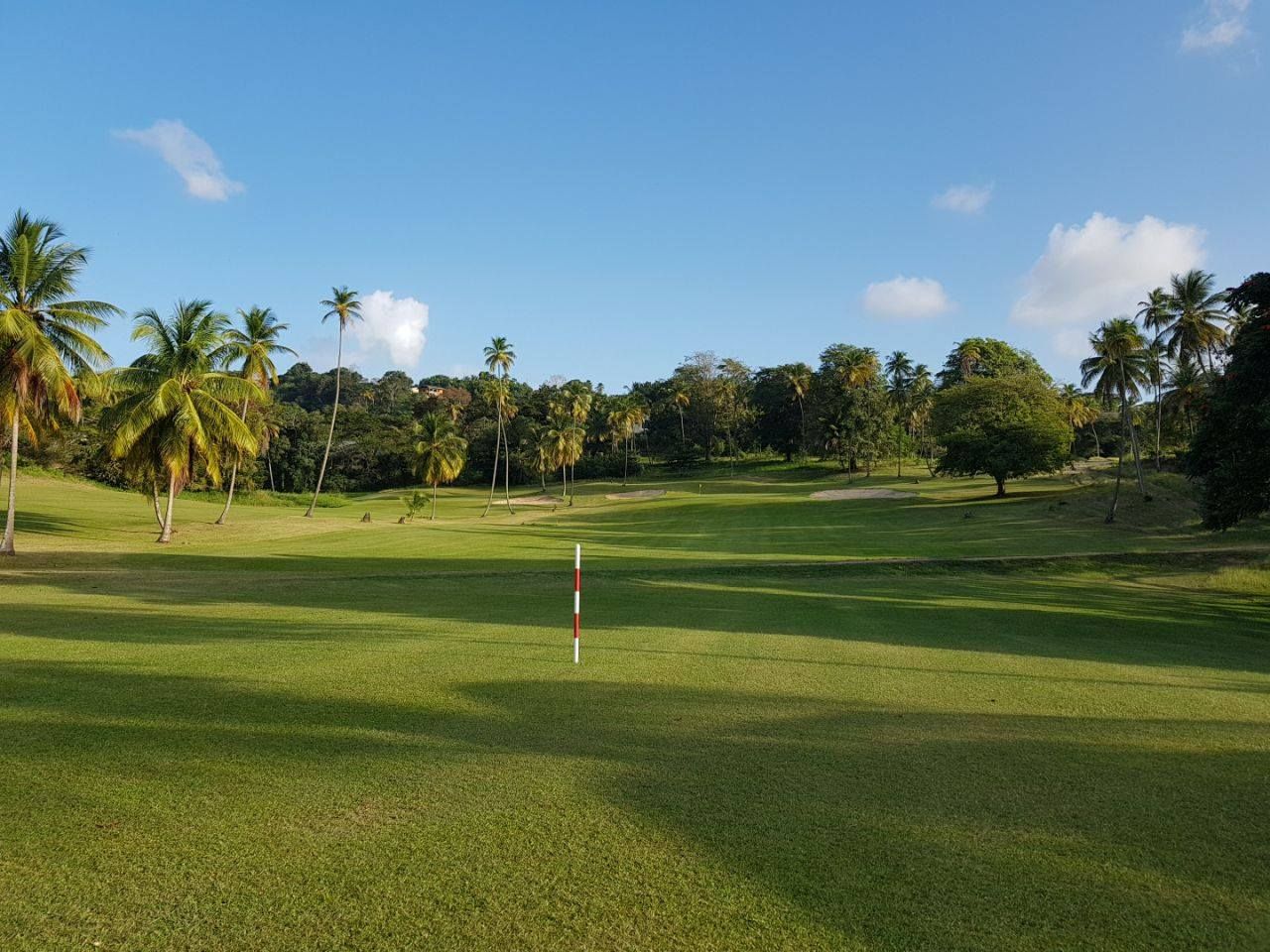 Mt. Irvine Golf Club - Awe-inspiring Places