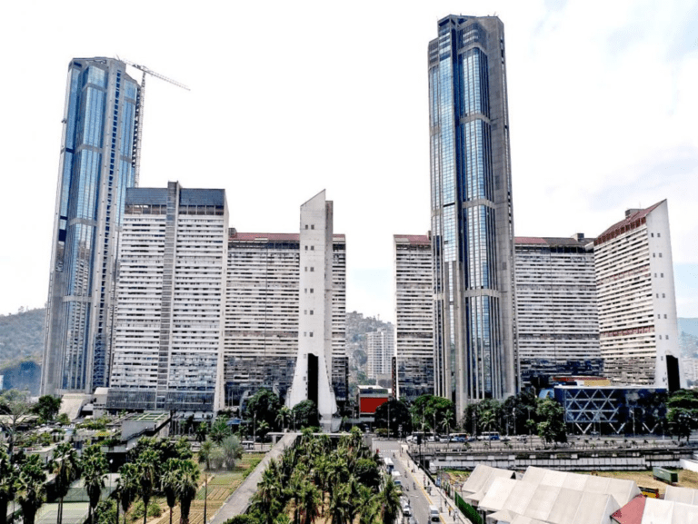Parque Central Complex - Awe-inspiring Places