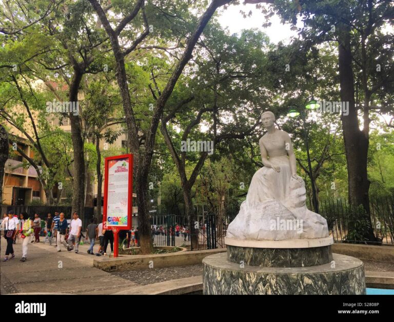 Parque Los Caobos - Awe-inspiring Places