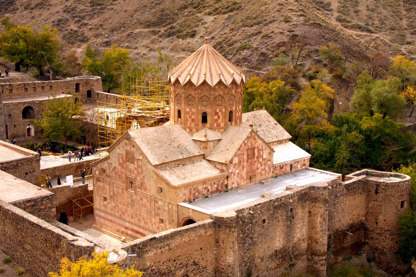Saint Stepanos Monastery - Awe-inspiring Places