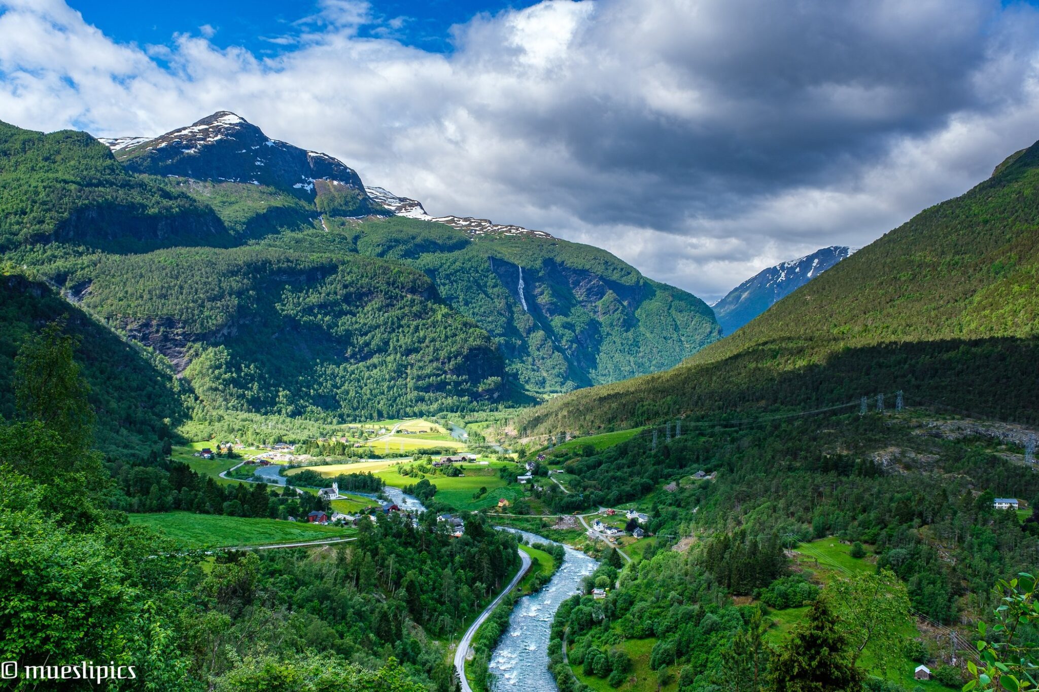 Scenic Viewpoint - Awe-inspiring Places
