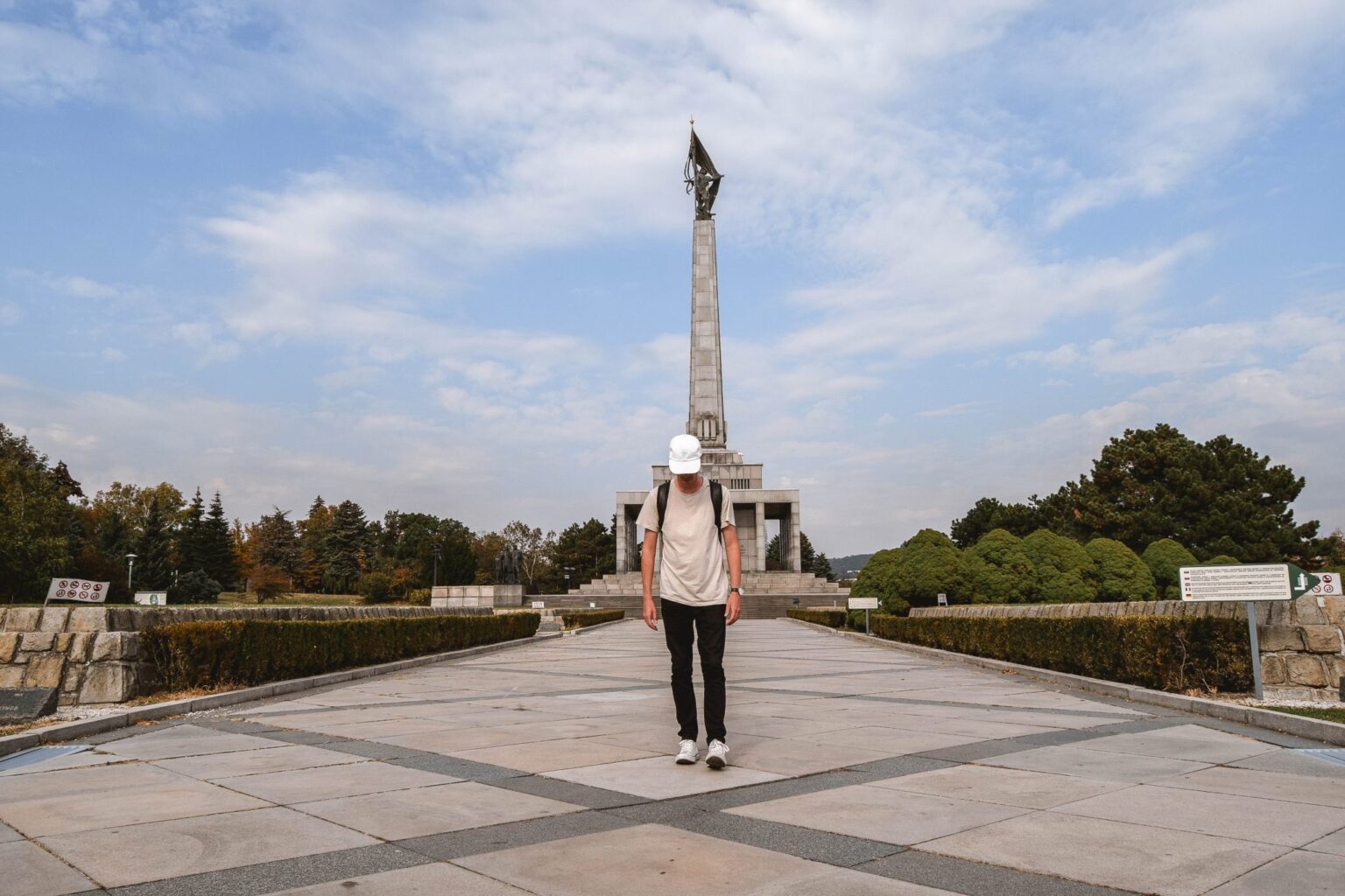 Slavin Memorial - Awe-inspiring Places