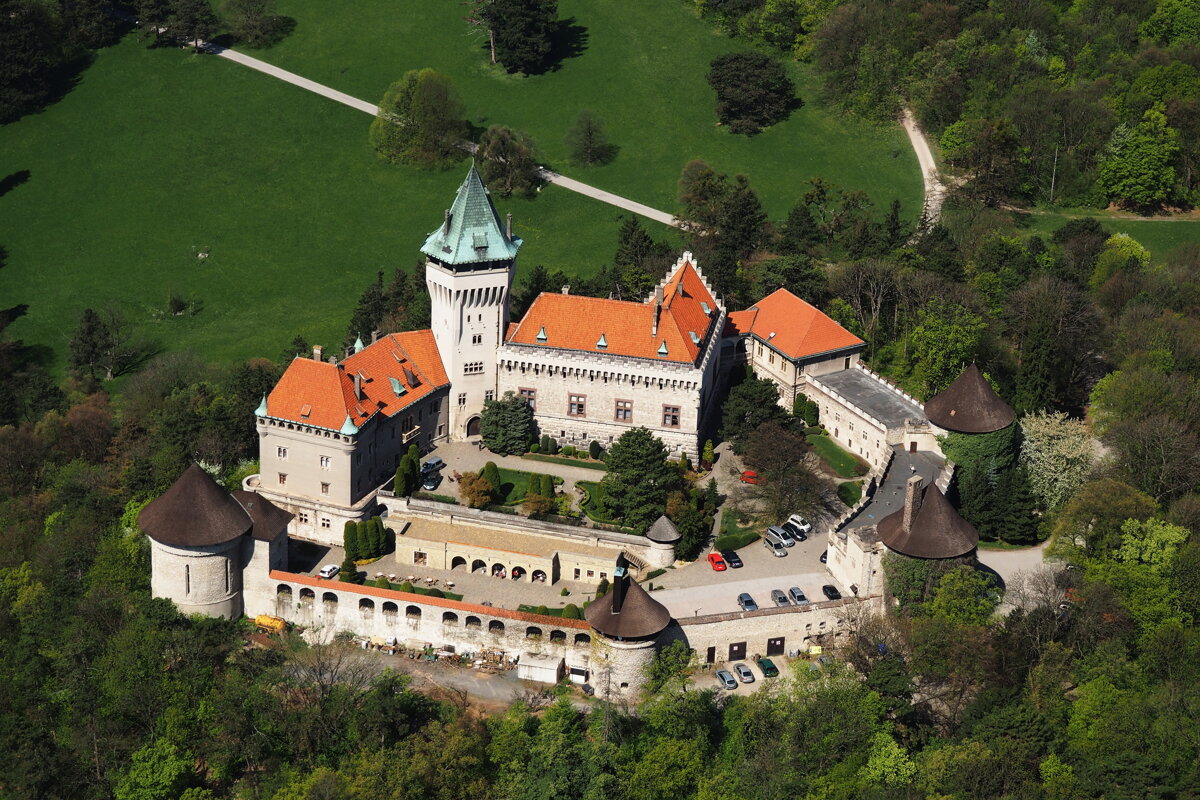 Smolenice Castle - Awe-inspiring Places