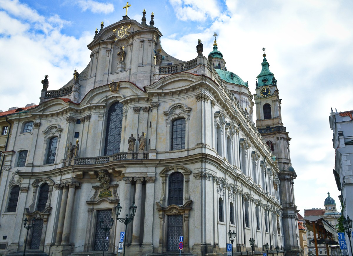 St. Nicholas Church - Awe-inspiring Places