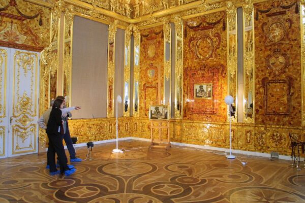 The Amber Room - Awe-inspiring Places