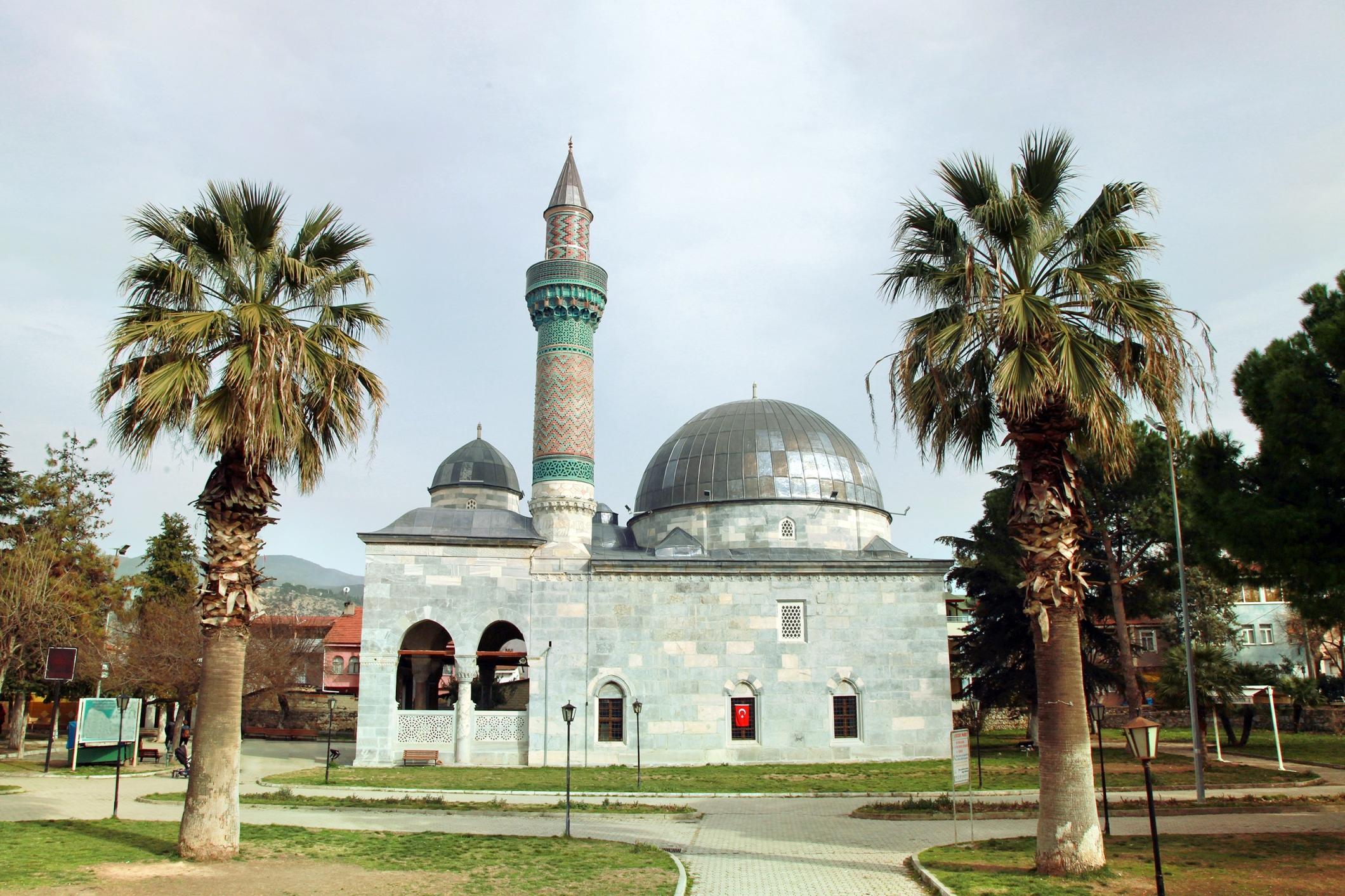 The Green Mosque - Awe-inspiring Places