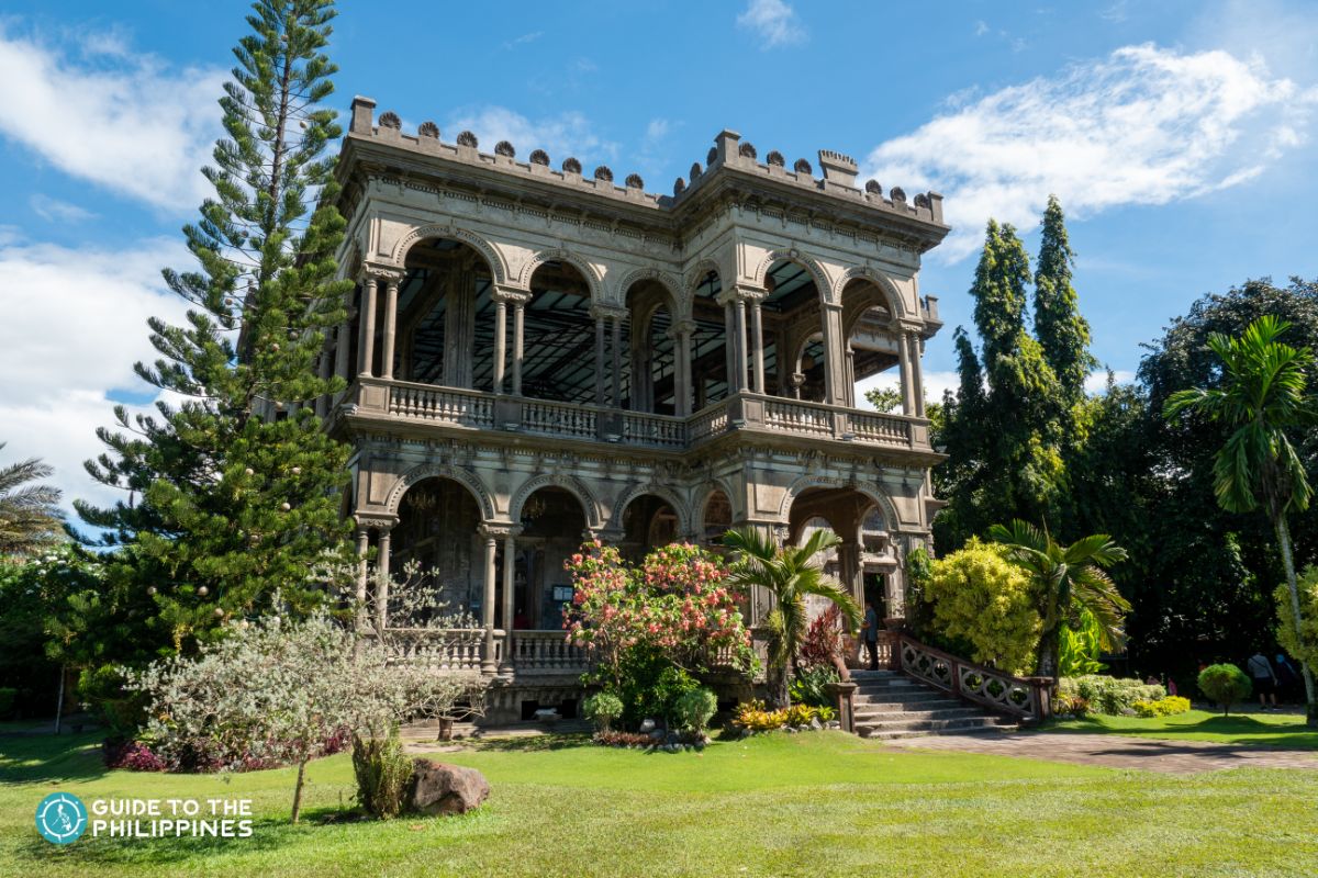 The Ruins In Talisay - Awe-inspiring Places