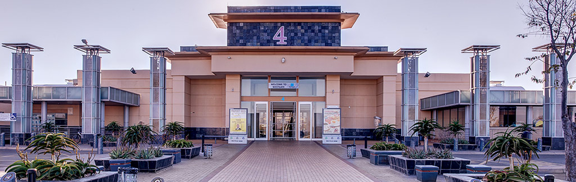 Westgate Shopping Mall - Awe-inspiring Places