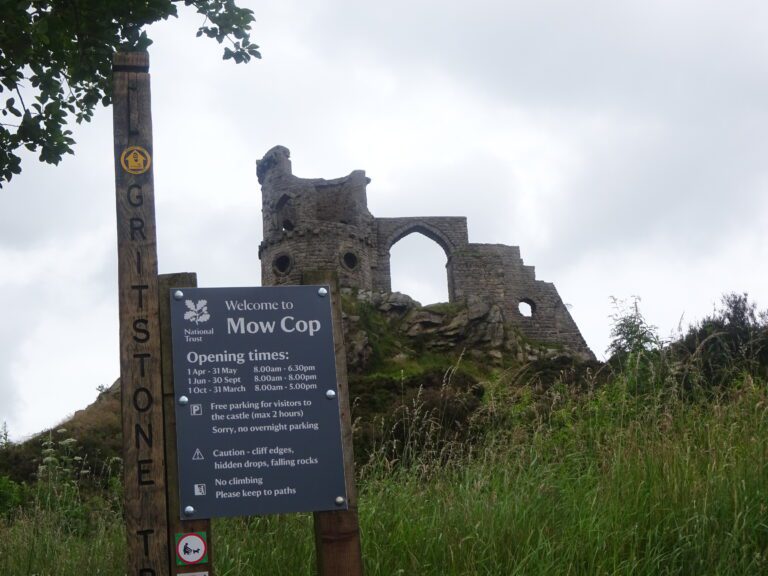 Mow Cop Castle - Awe-inspiring Places