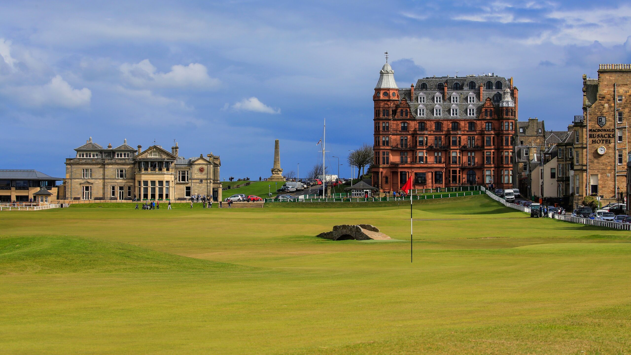 St. Andrews Golf Course - Awe-inspiring Places